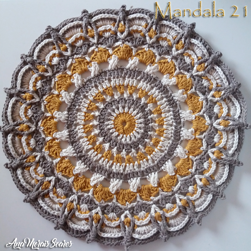 Mandala 21 – by John Kelly (with my own border) – One Skein of Love